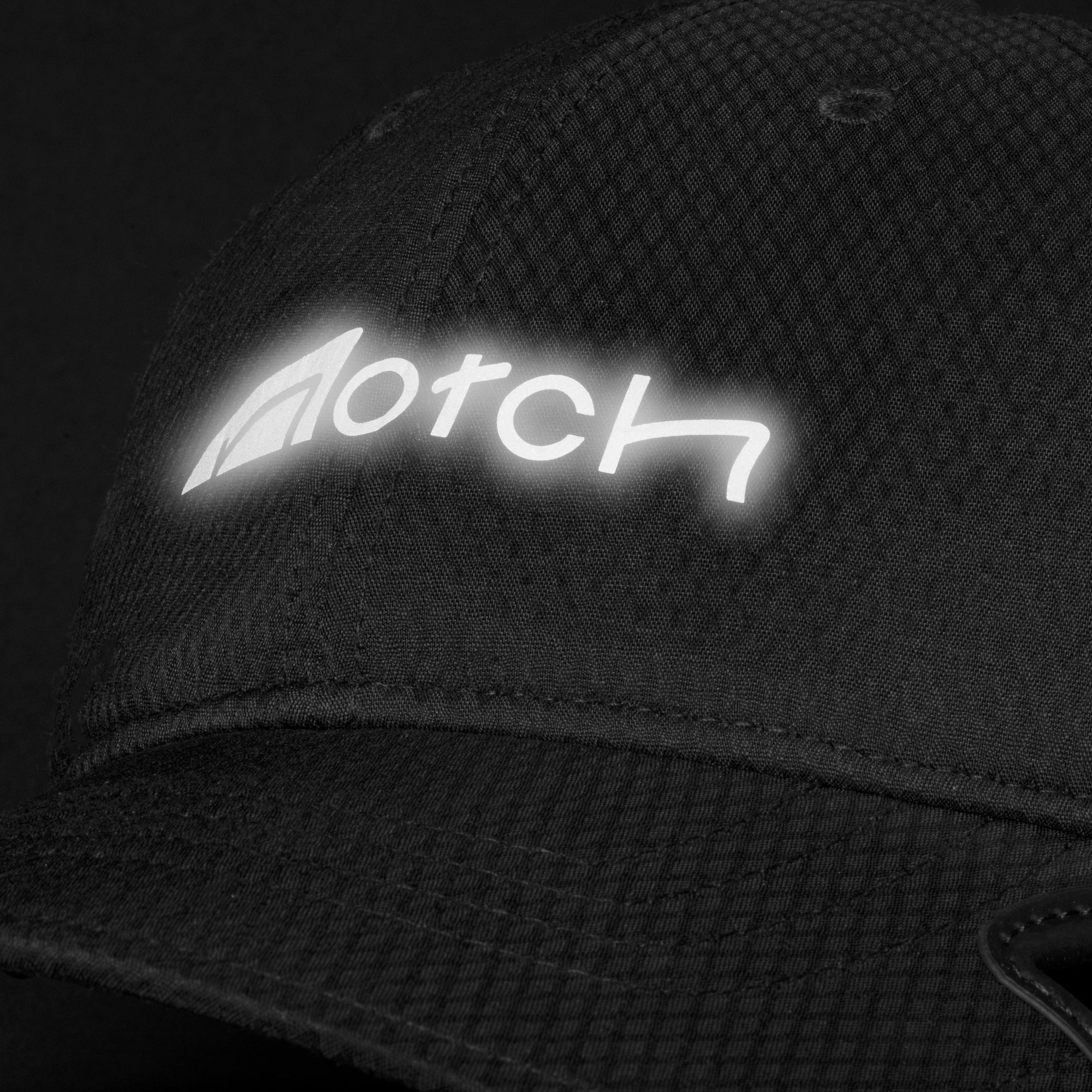 Notch Classic Adjustable Athlete Runner Black | Notch