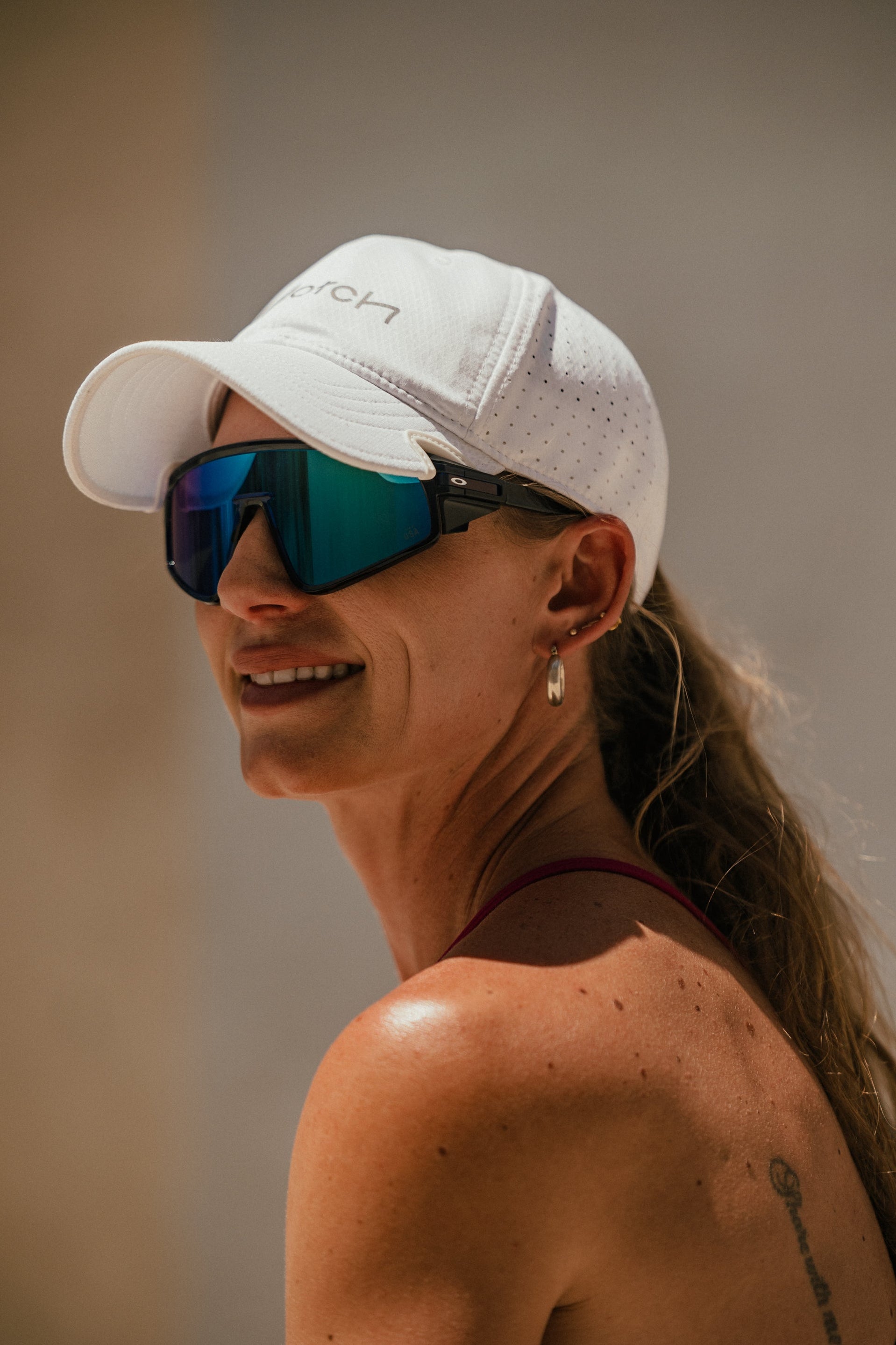 Hats with Notch for Sunglasses: Functional & Stylish